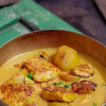 Chanar Dalna: A Symphony of Flavors in a Bengali Curry Delight – INDIA ...